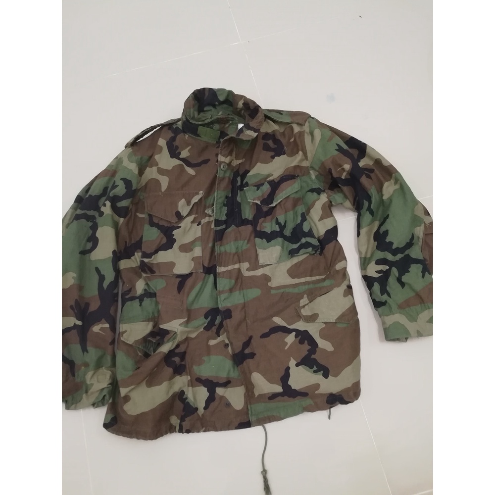 19USARMYแจ็คเก็ตกันหนาวทหารอเมริกันM65 ขนาด M-Rรอบอก44-48นิ้ว ลายพรางวูดแลนด์ COAT COLD WEATHER ...