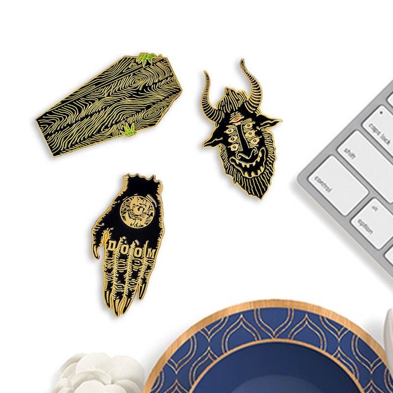 1pc Dark Devil DOOM Hand Casket Enamel Collar Pins Badge Gothic ...