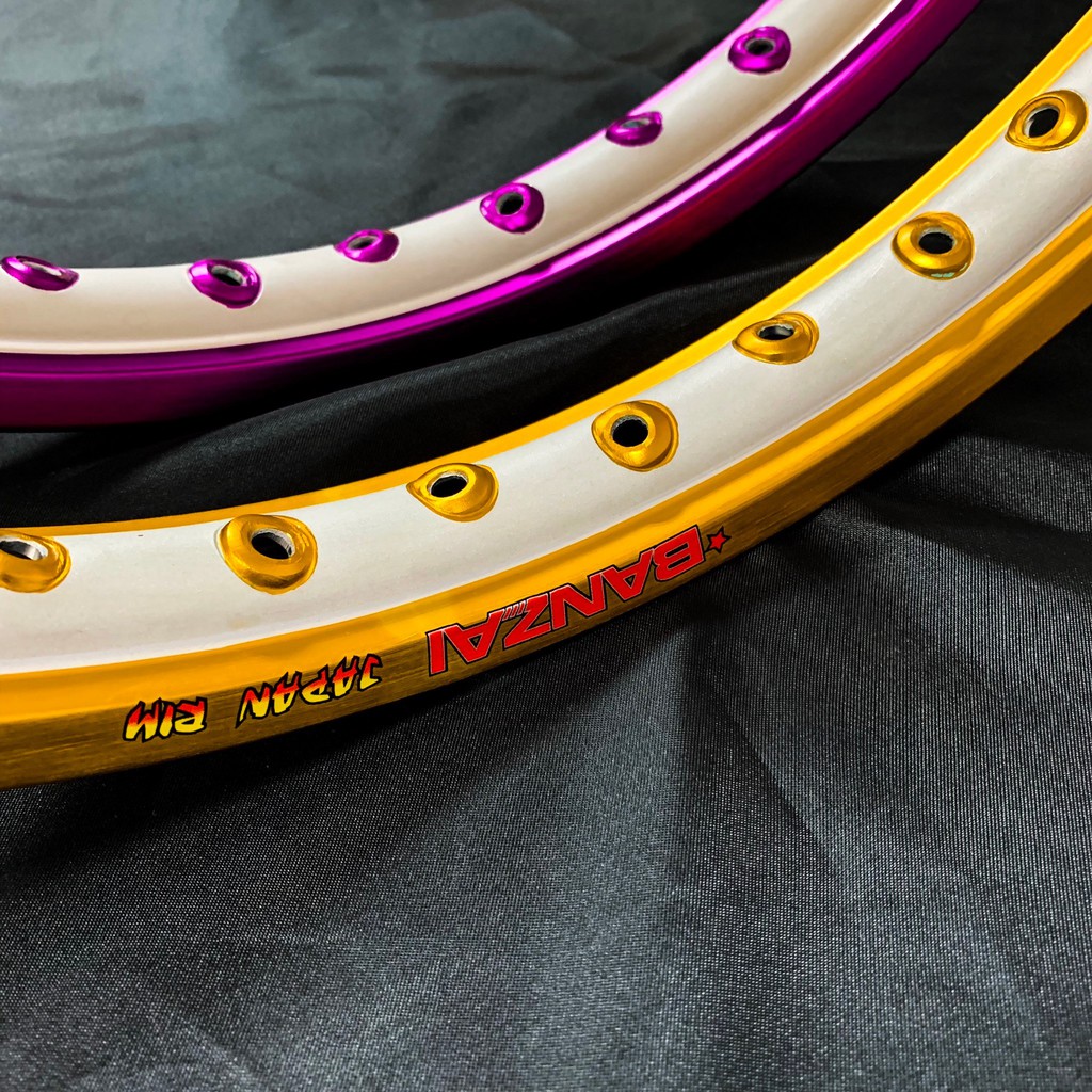 ล้อทูโทน เจาะตา อกยิงทราย ขอบเรียบ ขนาด1.4 ขอบ17 ยี่ห้อบันไซ BANZAI ...