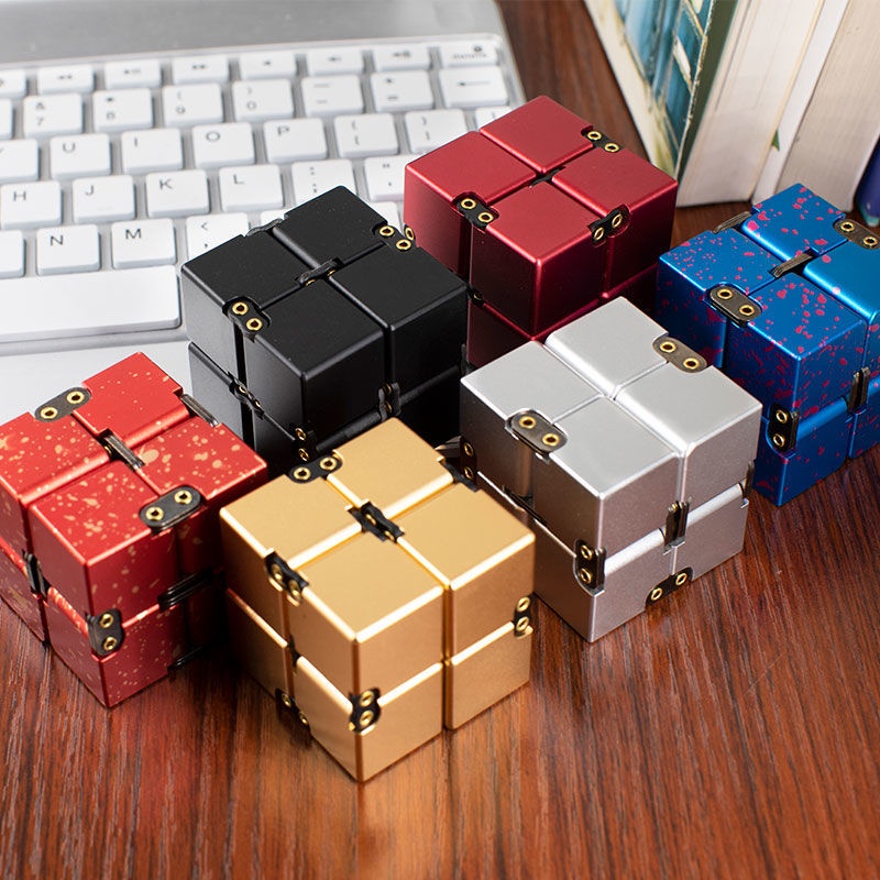 Solid โลหะบริสุทธิ์ Infinite Rubik s Cube Decompression ของเล่น ...