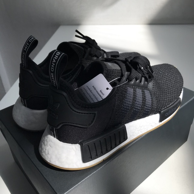 รองเท้า Adidas NMD R1 แท้ 100% จากห้าง สีดำ - ammarinchairattanasak ...