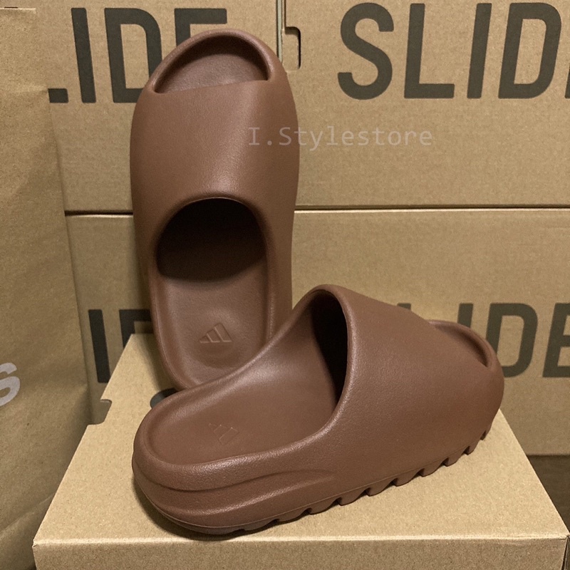 Adidas Yeezy Slide สีน้ำตาล(Flax) 5UK - a.mickey - ThaiPick