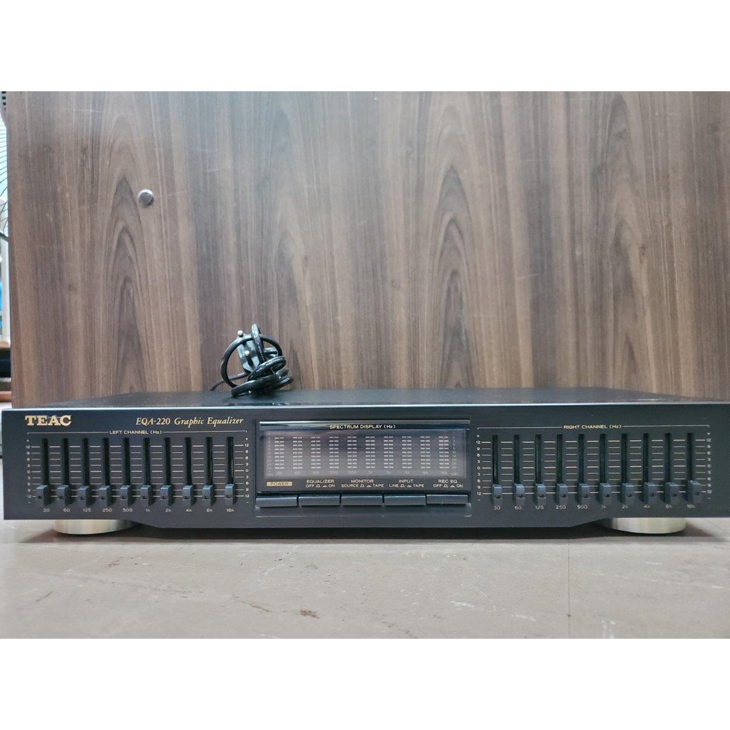 TEAC Graphic Equalizer EQA-220 เครื่องปรับแต่งเสียงกราฟิวิควอไลเซอร์ ...