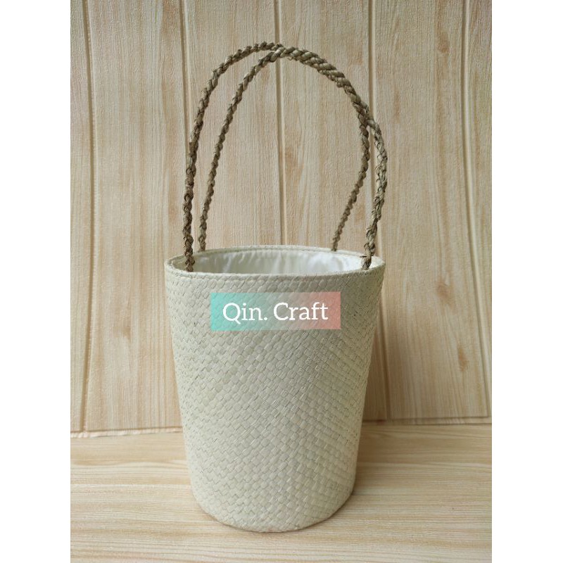 กระเป๋าตะกร้าแบบผูกเชือกรูปทรง Parcel Pandan Bucket Parcel สําหรับจัด ...