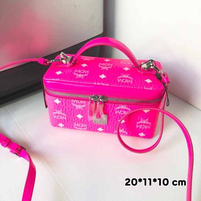 New MCM box bag สี Shocking Pink Neon สายถอดออดได้ ปรับได้ ถือได้ สะพาย ...