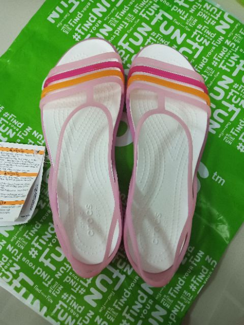 รองเท้า Crocs Size W9 ของใหม่ ของแท้ ป้ายห้อย - nulek1979 - ThaiPick