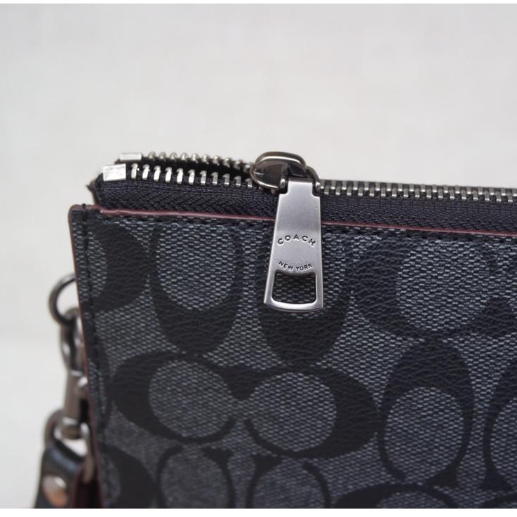 กระเป๋าผู้ชาย Coach แท้ F73148 คลัทช์ผู้ชาย / กระเป๋าคลัช / กระเป๋าใส่ ...