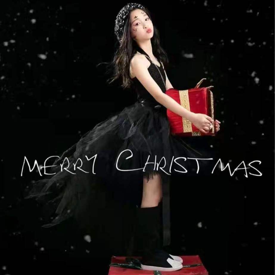 สาวชุดราตรีสีดำต่อท้ายเด็กวันเกิดชุดเจ้าหญิงแคทวอล์รุ่นโฮสต์แคทวอล์เปียโนเครื่องแต่งกายdress