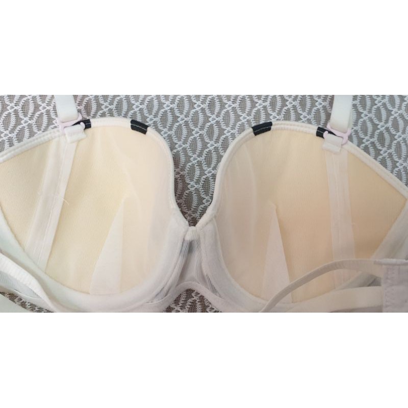 เสื้อชั้นในมีโครง Cup A70 สายคล้องคอสามารถถอดสายคล้องได้ ตะขอ 3 แถว ...