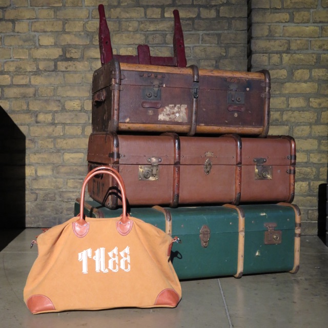 Signature Bag (m) | Shopee Thailand