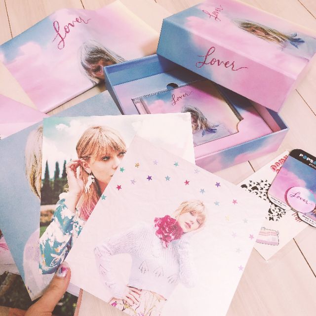 (ใบจองพรีออเดอร์) อัลบั้ม Lover (Box Set) ของ Taylor Swift - gcshopth ...