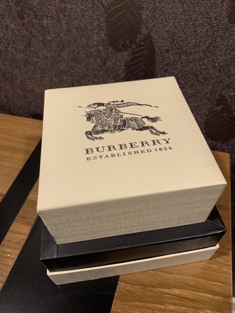 Burberry established 1856 - namkhangonsunday - ThaiPick