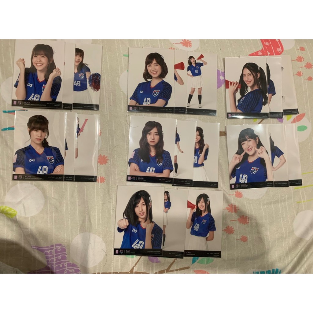 BNK48 Photo set 10 Changsuek | Shopee Thailand