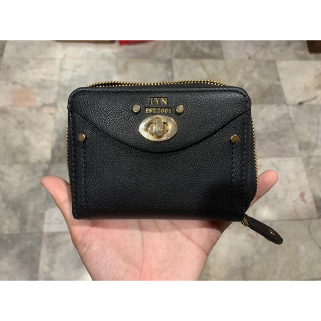 Lyn wallet มือ2 สภาพ95% | Shopee Thailand