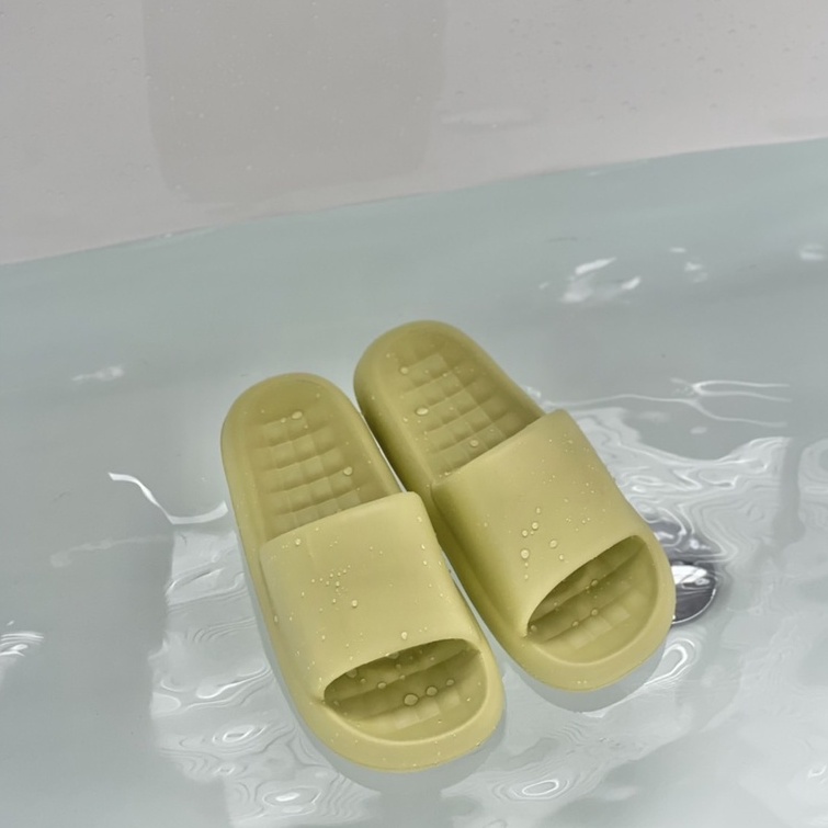 (ลด 40 Code MARSH922 ) Prinkk รองเท้าแตะลอยน้ำ - marshmellow.shoes. - ThaiPick