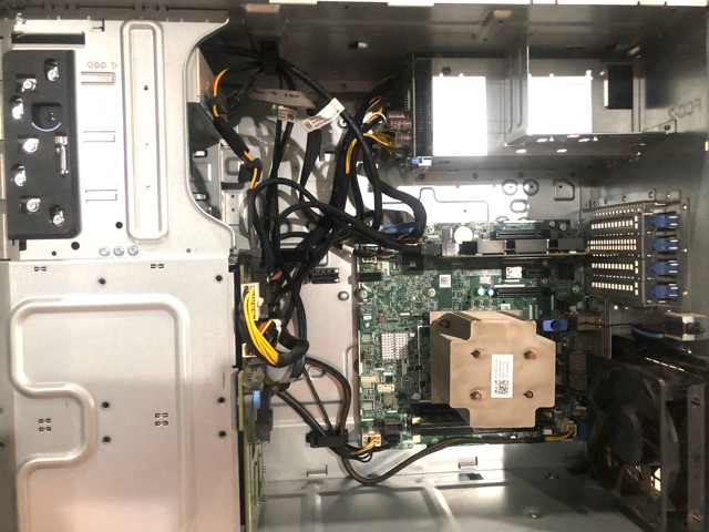 Server Dell PowerEdge T330 มือสอง - godqilla - ThaiPick