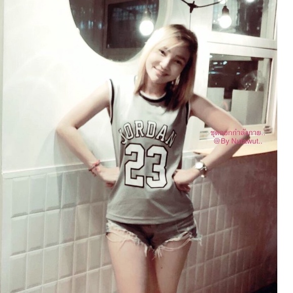 เสื้อบาส ชายหญิง ฟรีไซส์ SMLXL ใส่ได้ ทรงโอเว่อร์ไซส์ตัวใหญ่ (รอบอกยืดได้ถึง 36-42 ยาว 29 ...