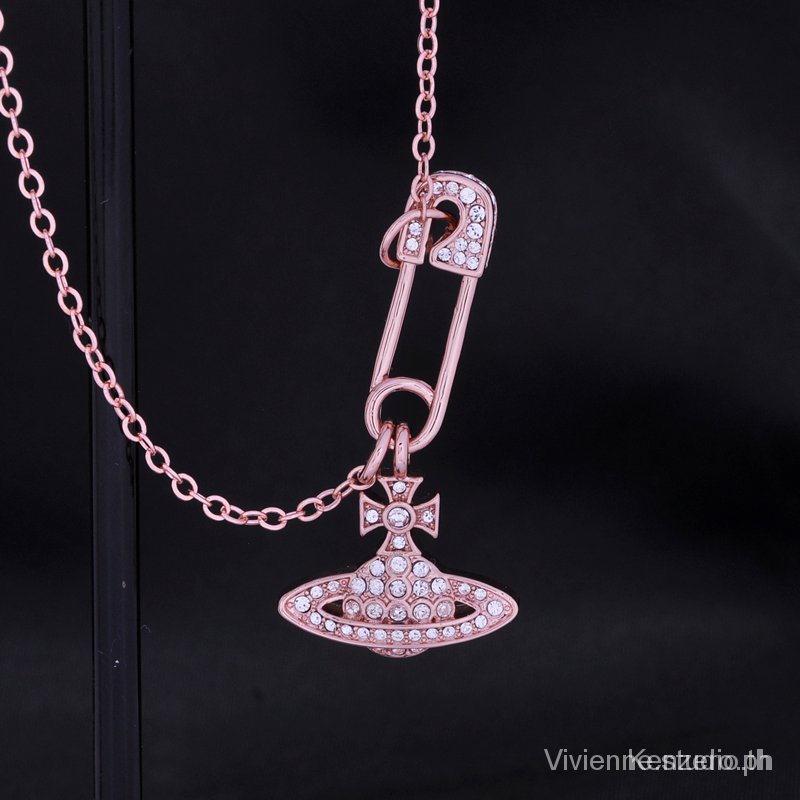 Vivienne ชุดเครื่องประดับ สร้อยข้อมือ สร้อยคอ ต่างหู โซ่โลหะ ประดับมุก ...