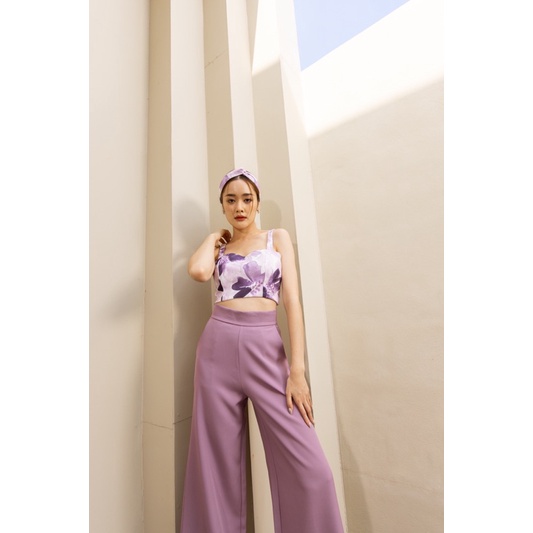 Rockcandy Marlyn เสื้อพิมพ์ลายดอกไม่ซ้ำเเน่นอน รุ่นนี้มาน้อยนะคะต้องรีบใส่ตระกล้าเเล้ว ...