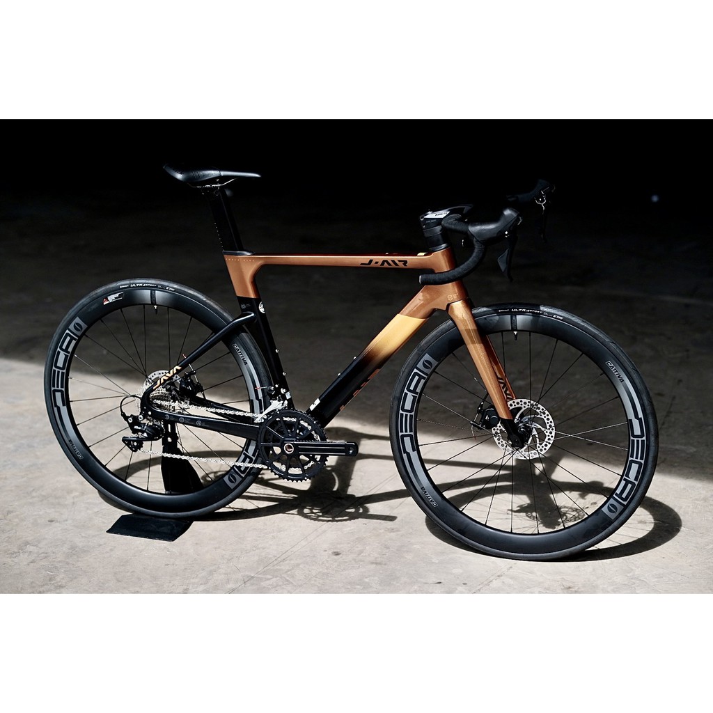 JAVA รุ่น Fuoco 5 Disc เฟรมคาบอน ชุดขับ 105 แฮนด์คาร์บอน Integrated ซ่อนสาย - thepbikeco - ThaiPick