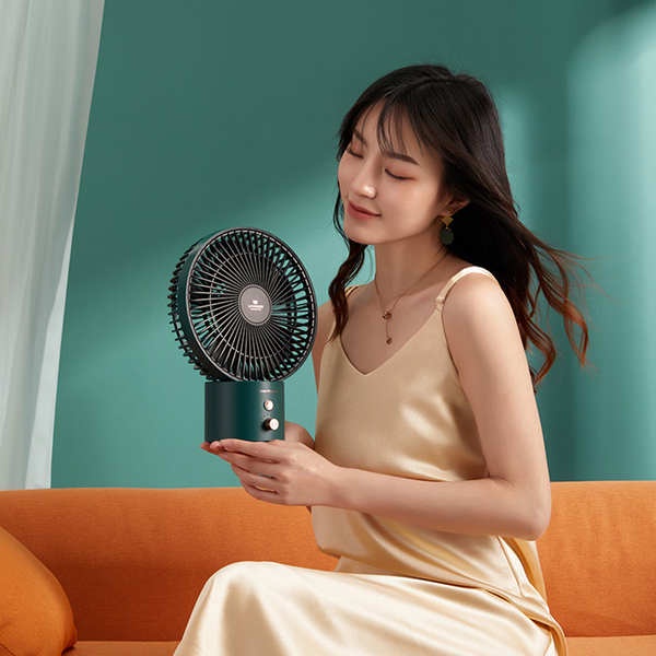 Card Frog Desktop Mini Charging Fan Shaking Head usb Circulating Office ...