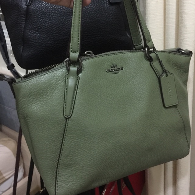 Coach F57563 พัดมินิหนังสีเขียว | Shopee Thailand