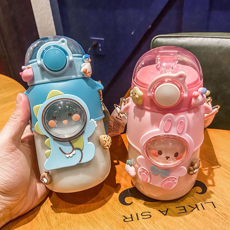ขวดกีฬาCartoon Straw Kettle Kids Bear Large Capacity Plastic Portable ...