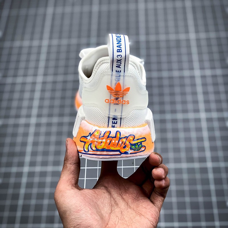 อาดิดาสแท้ NMD R1 Boost ข้าวโพดคั่วถักน้ำหนักเบารองเท้าวิ่งรองเท้าคู่ ...