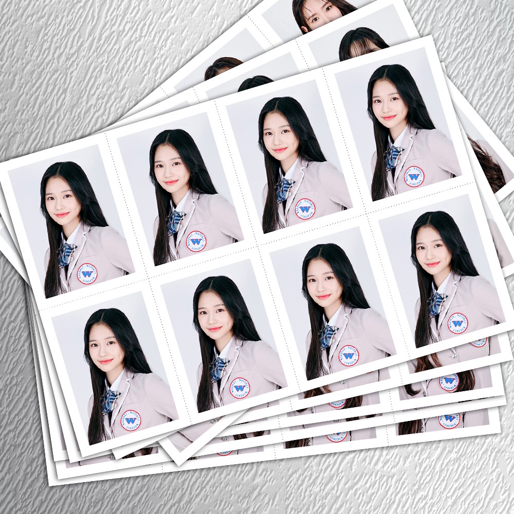 Kpop Weeekly One-inch ID Photo Card Postcard Collection Photoes - tjp ...