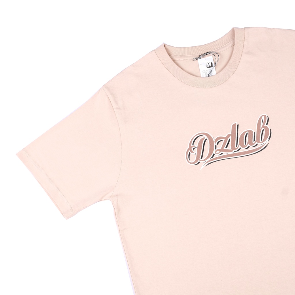 เสื้อยืด พิมพ์ลายโลโก้ Plattmars Dzlab Basic Iconic แฟชั่นสําหรับสตรี - plattmars.th - ThaiPick