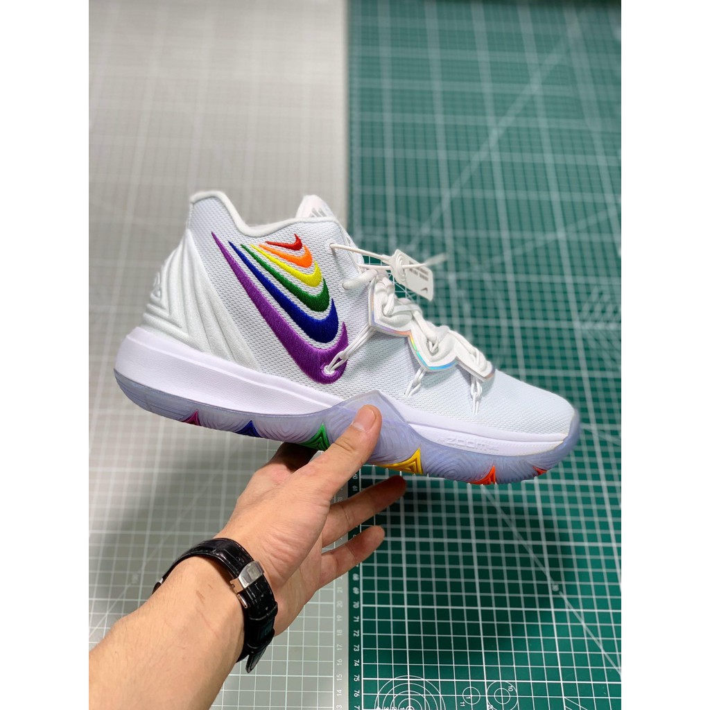 Support the store to destroy the world Owen 5 Rainbow... KYRIE 5 BE ...
