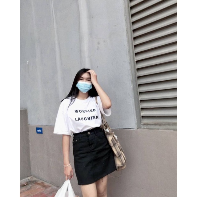 เสื้อสกรีนลาย worried laughter - 22twentytwo - ThaiPick