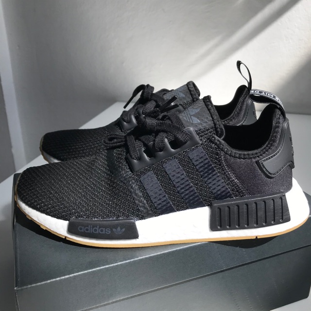 รองเท้า Adidas NMD R1 แท้ 100% จากห้าง สีดำ - ammarinchairattanasak ...