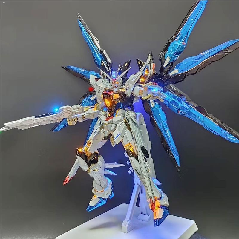 Gundam Baiqi Cao Ren ประกอบ HG Core Earth Strike Freedom Seven Swords ...