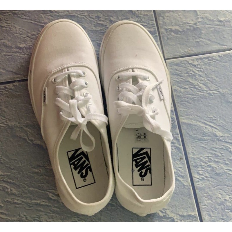 Vans of the wall size 38 - kittiyamoudnum - ThaiPick