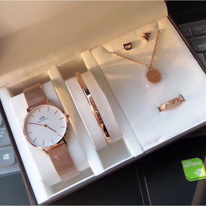 2 colours นาฬิกาข้อมือ นาฬิกาแฟชั่ Daniel Wellington Classic DW watch ...