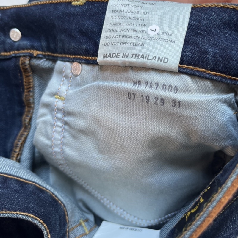 LEE กางเกงยีนส์ 747 Zed Mid Rise Slim Regular Straight ผู้ชาย 29x31 ของ ...