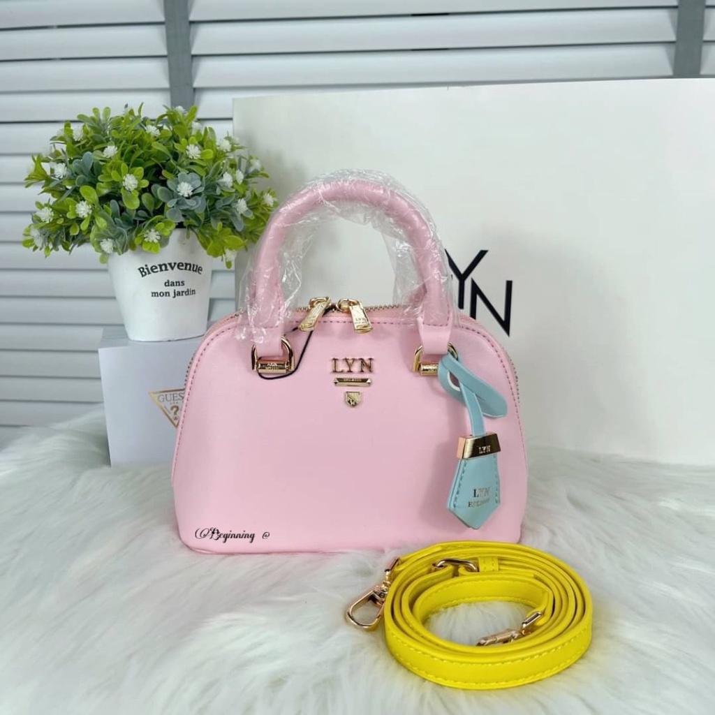 LYN กระเป๋าถือลิน งานoutlet ️SALE 60-70OFFหนังแท้️ (แท้ ️ Factory) - bee_bag_88 - ThaiPick