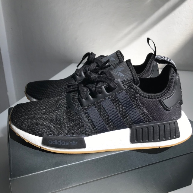 รองเท้า Adidas NMD R1 แท้ 100% จากห้าง สีดำ - ammarinchairattanasak ...