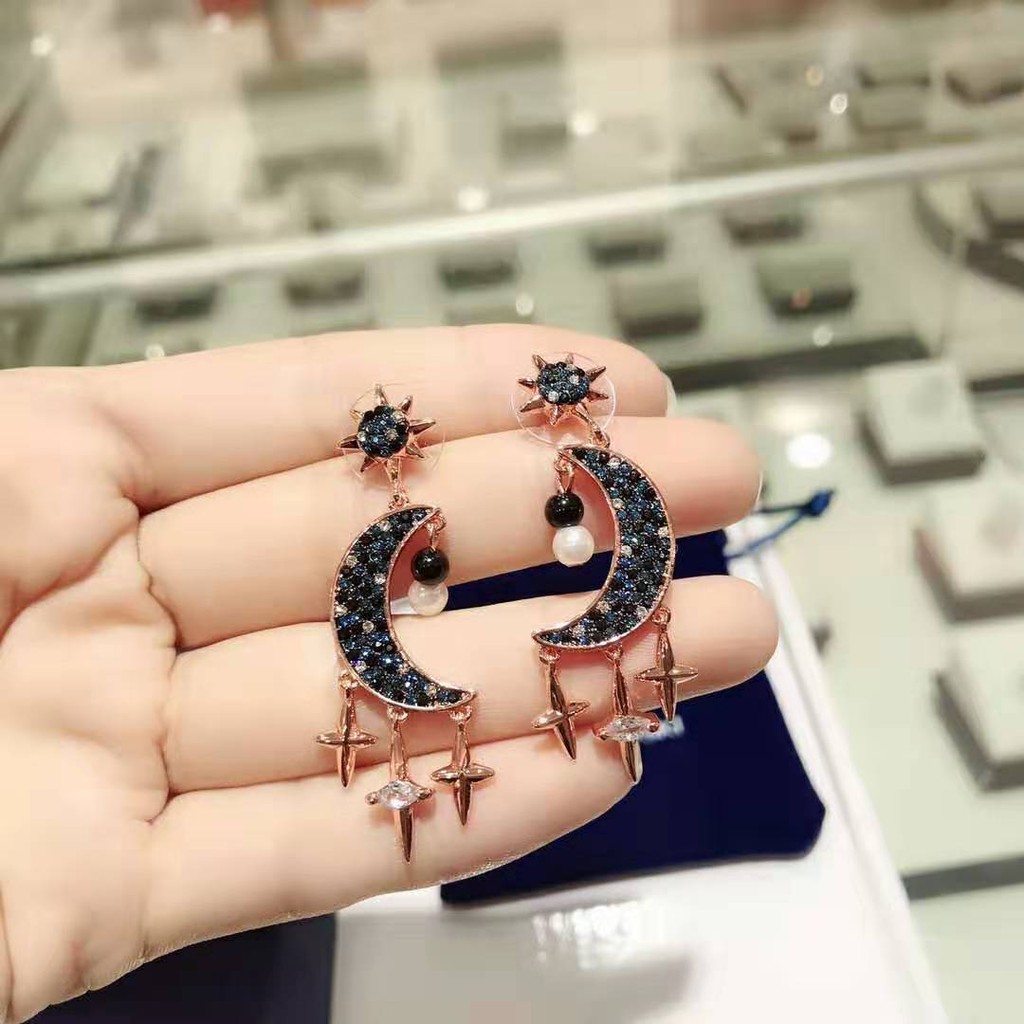 SWAROVSKI(สวารอฟสกี้) SYMBOLIC คริสตัลใส่ต่างหู 5489536 ของขวัญสําหรับ ...