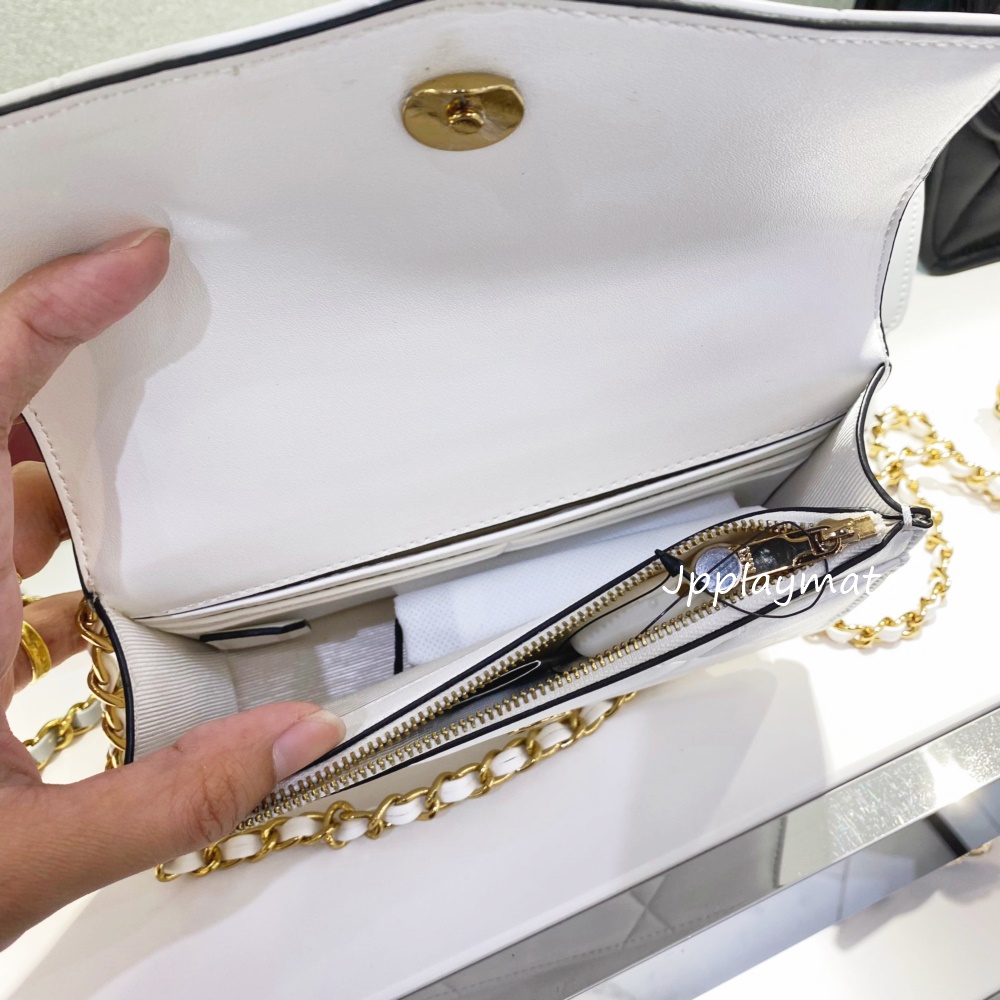 LYN กระเป๋าสะพายข้าง LYN รุ่น Diamond Mini Crossbody Bag LL21FBF126 แท้ ...