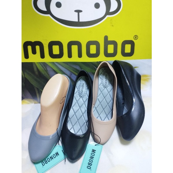 รองเท้าหุ้มส้น MONOBO รุ่น BERRY ส้นเตารีดสูง2ทำงาน - abc.prasert ...