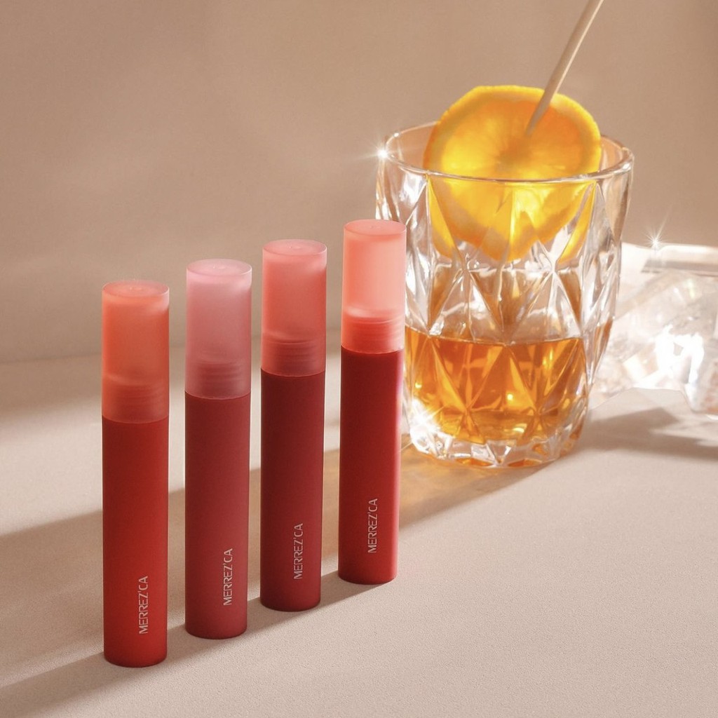 Merrezca Glow Ink Color Lip Tint ลิปสัมผัสนุ่มที่มีเนื้อกึ่งกลอสและกึ่ง ...