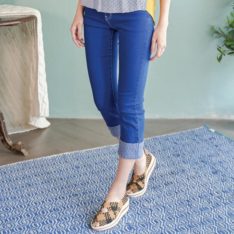 CD Jeans กางเกงยีนส์ ทรงสกินนี่ ดีไซน์พับปลายขาพิมพ์โลโก้ ซีแอนด์ดี ...