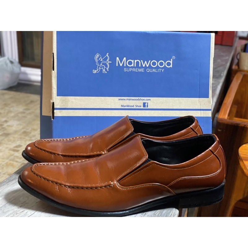 รองเท้าคัทชู แบรนด์ Manwood ผลิตจากหนังแท้ size 45 - pampom36 - ThaiPick