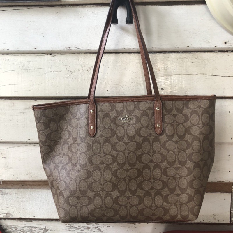 coach tote แท้ มือสองสภาพใช้งาน มีตำหนิค่ะ - kankamonphon - ThaiPick