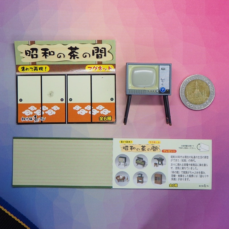 โมเดลจิ๋วแม่เหล็กติดตู้เย็น Mini Black and white TV Magnet Vintage ...