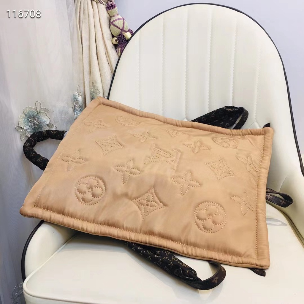 จัดส่งที่รวดเร็วกระเป๋าเป้ผู้หญิง Louis Vuitton ของแท้ดั้งเดิม LV ...