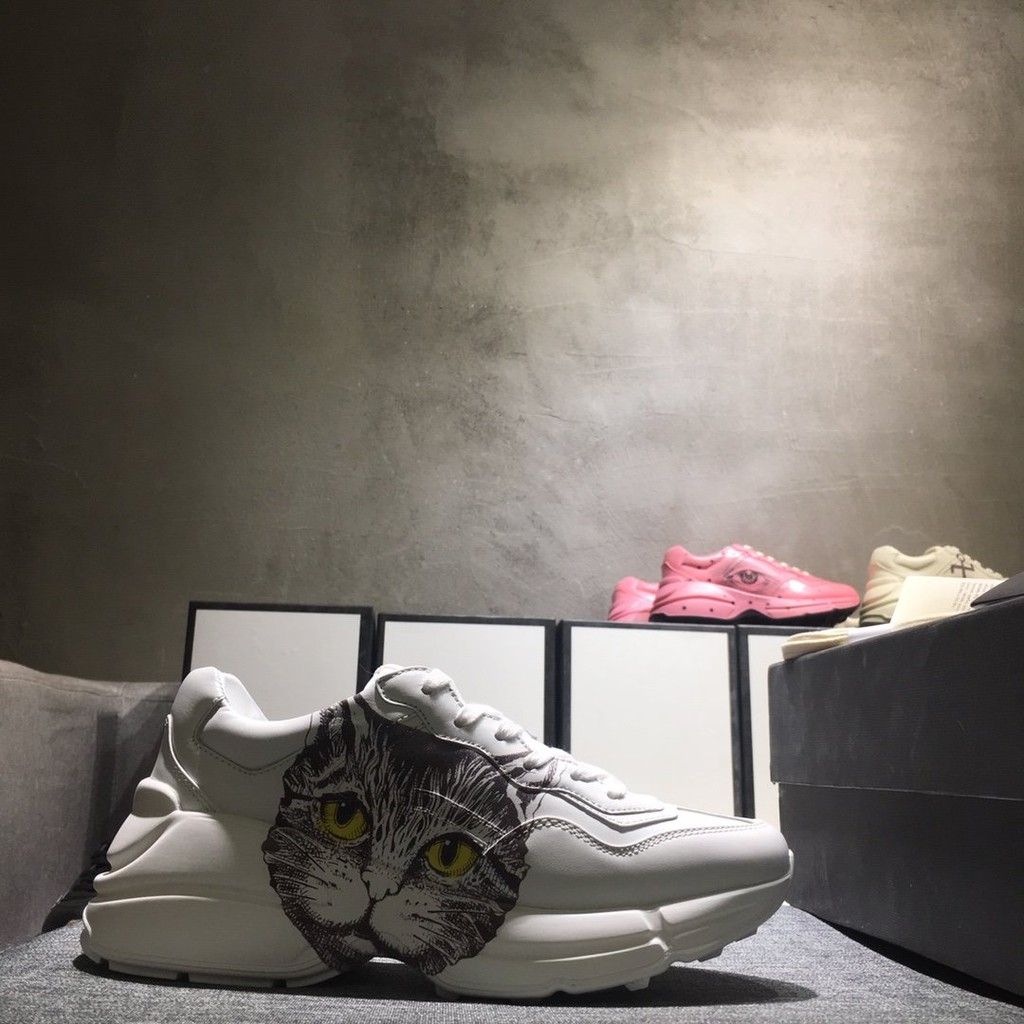 [โรงแรม3ดาวซื้อ] gucci rhyton และ mystic cat รองเท้ากีฬา，ชายและหญิงรุ่น ...