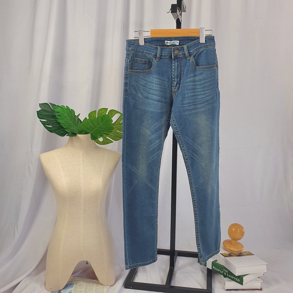 Niyom Jeans รุ่น EZ304 collection EASY WEAR กางเกงผู้ชาย ทรงกระบอกเล็ก ...